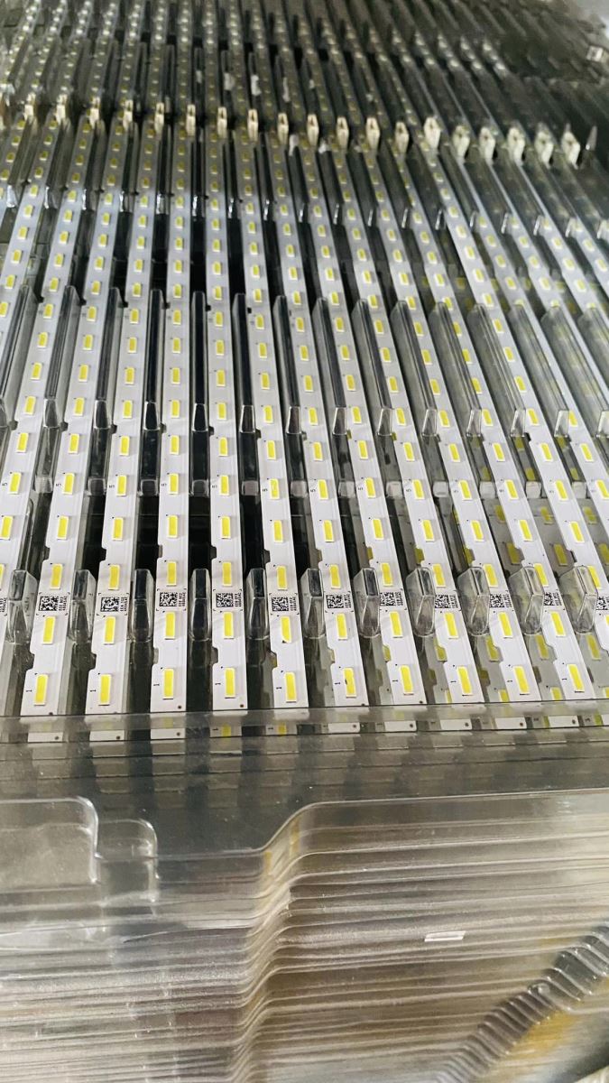 THAY ĐÈN LED TIVI SONY ( LED Backlight ) - THAY TẠI NHÀ